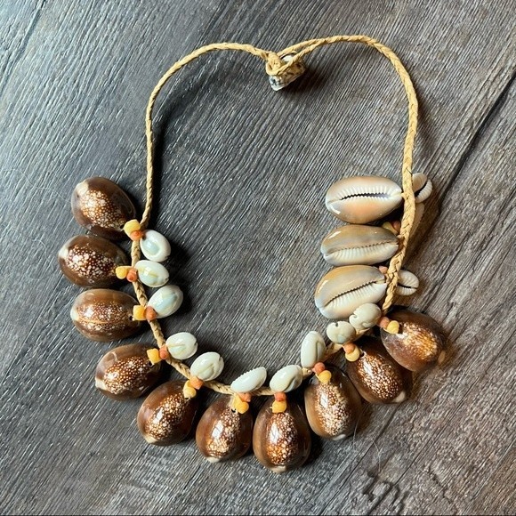 Vintage | Jewelry | Vintage Tahitian Shell Necklace | Poshmark
